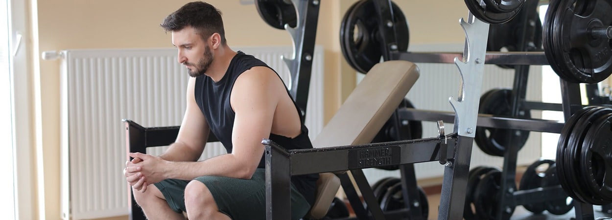 Decline Bench Leg Raise - Step by Step Exercise Guide